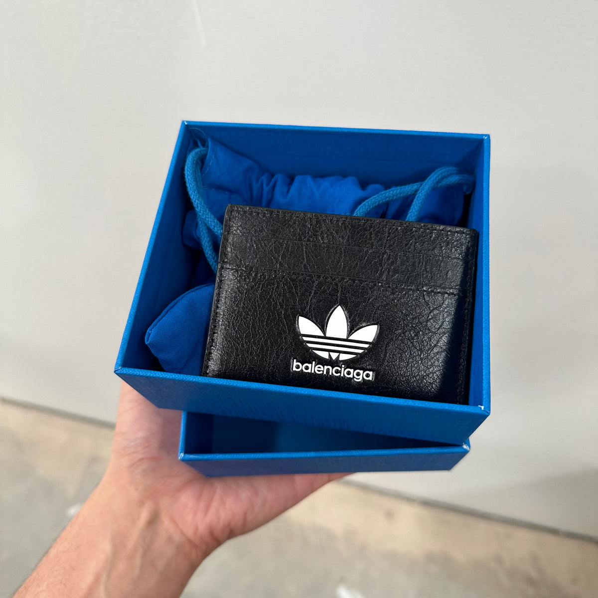 Balenciaga x Adidas Card Holder Black – Curated by Charbel