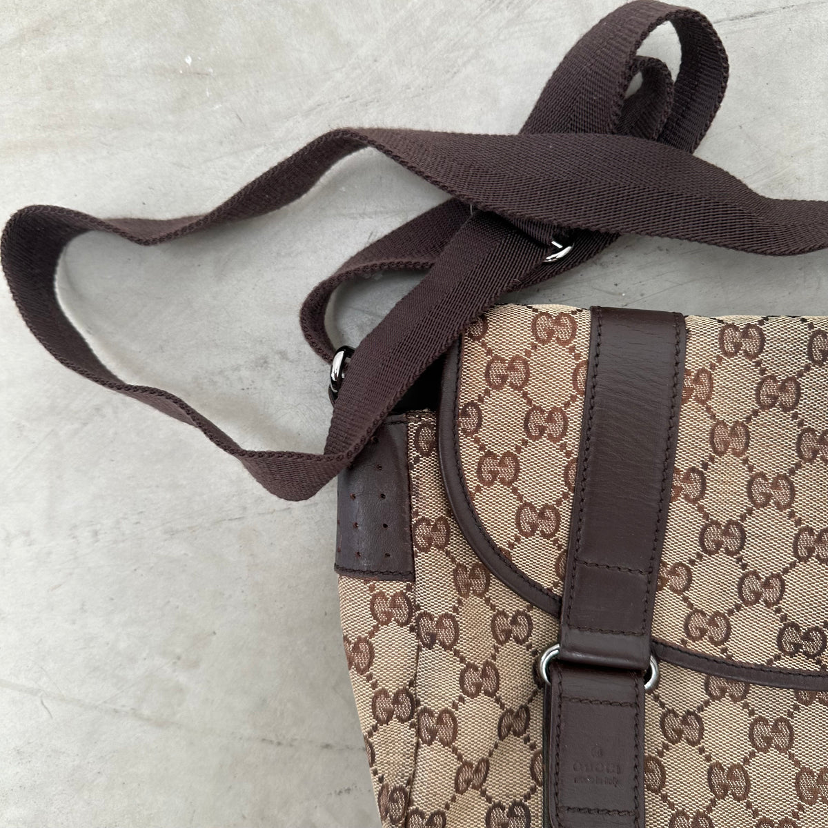 Gucci GG Print Double Strap Crossbody / Messenger Bag – Curated by Charbel