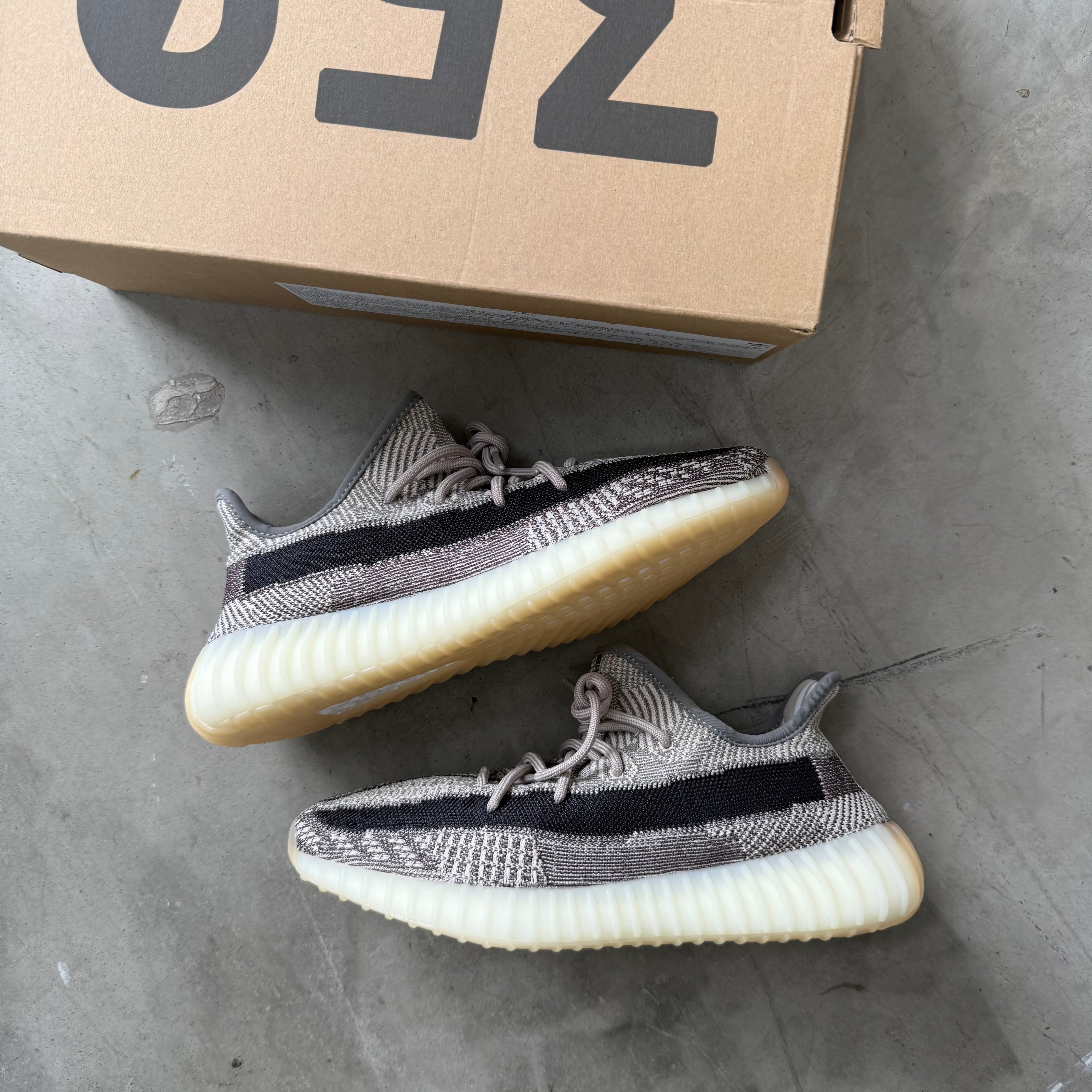 Adidas Yeezy Boost 350 V2 Zyon (US10) – Curated by Charbel