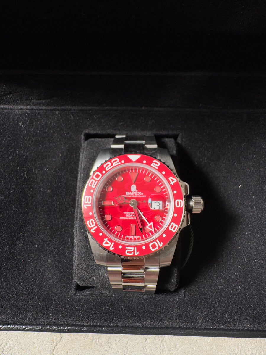 BapeX Classic Type 2 Camo Watch Silver/Red – Curated by Charbel