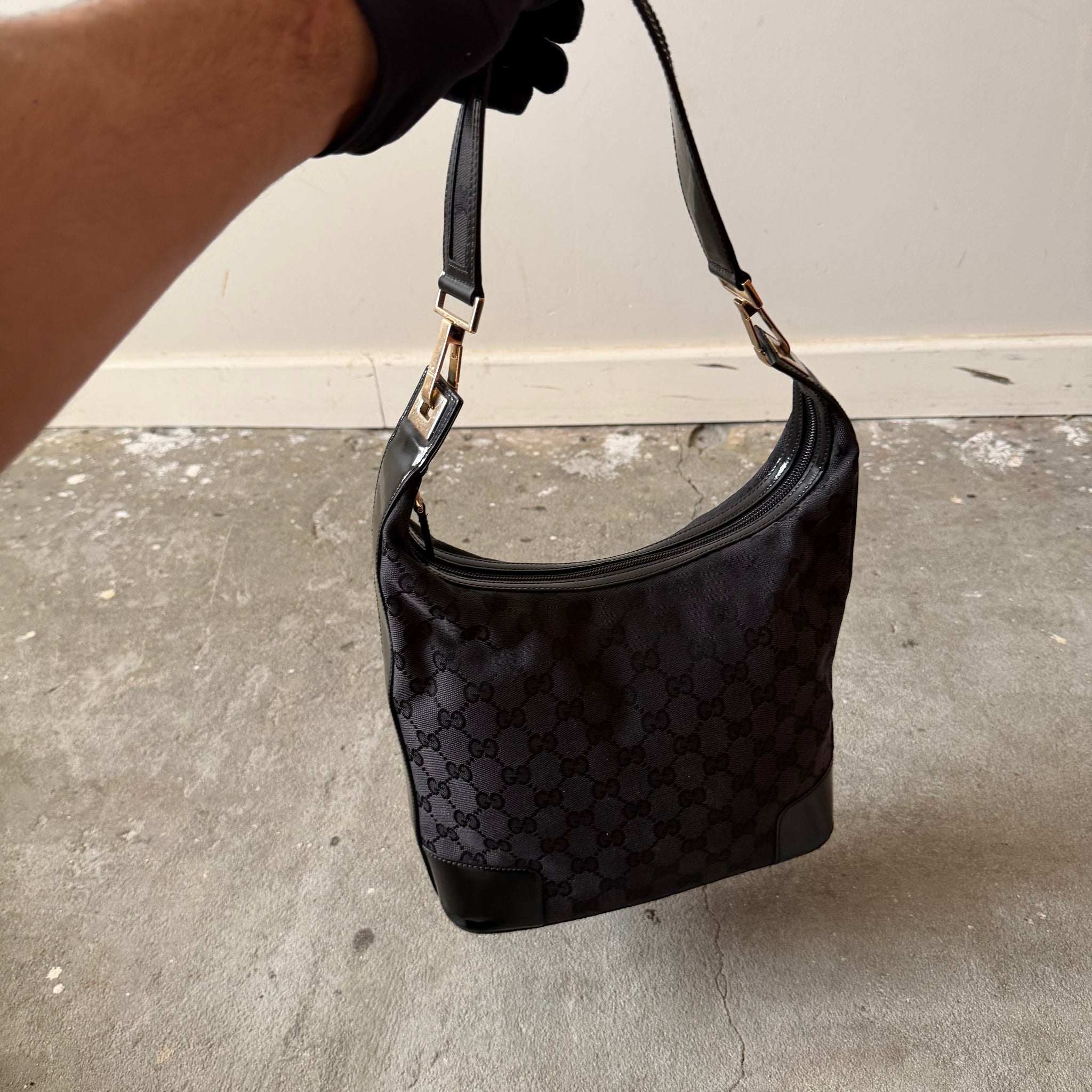 Gucci GG Monogram Hobo Shoulder Bag Black – Curated by Charbel